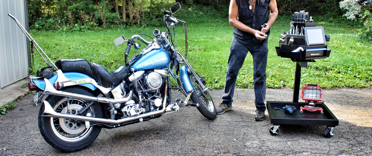 Mobile Revolving Tool Cart – Montezuma® Toolboxes & Tool Storage