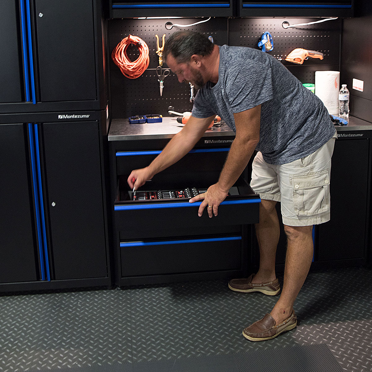 4-Drawer Cabinet with Stainless Steel Worktop – Montezuma